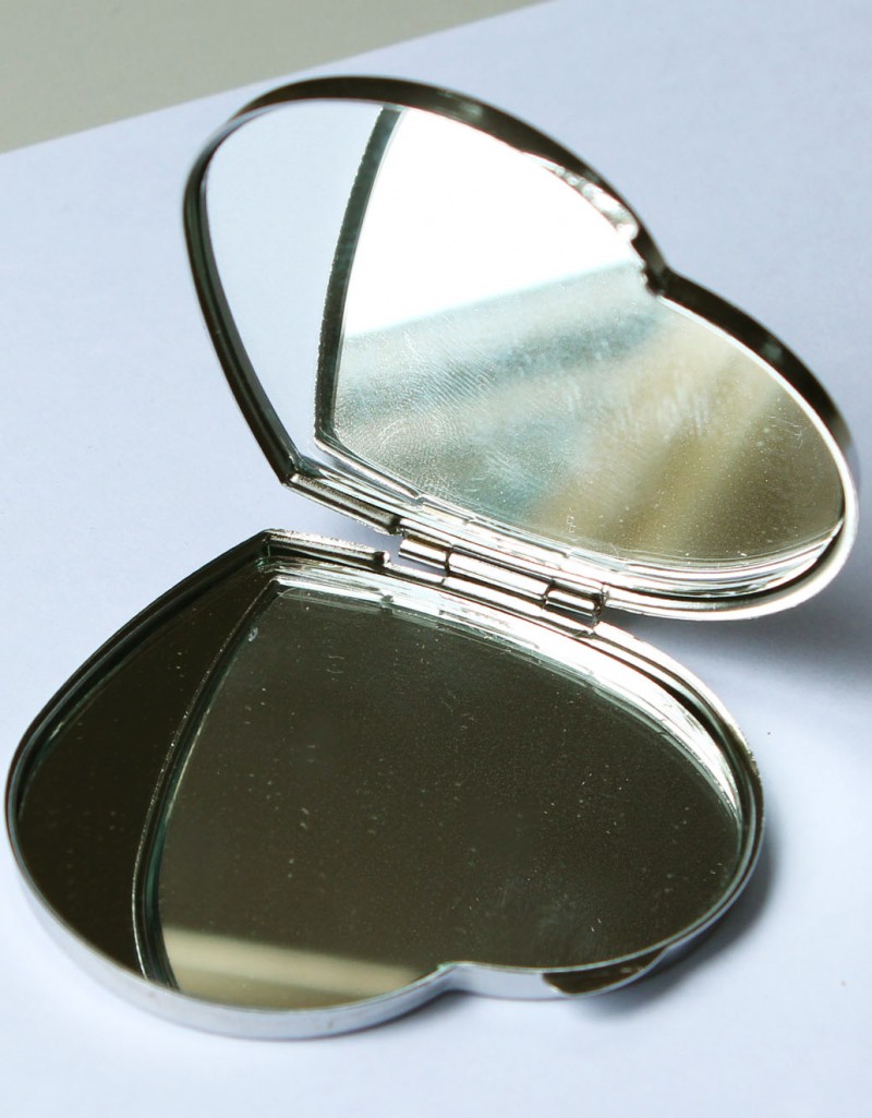 Comestic Mirror Love